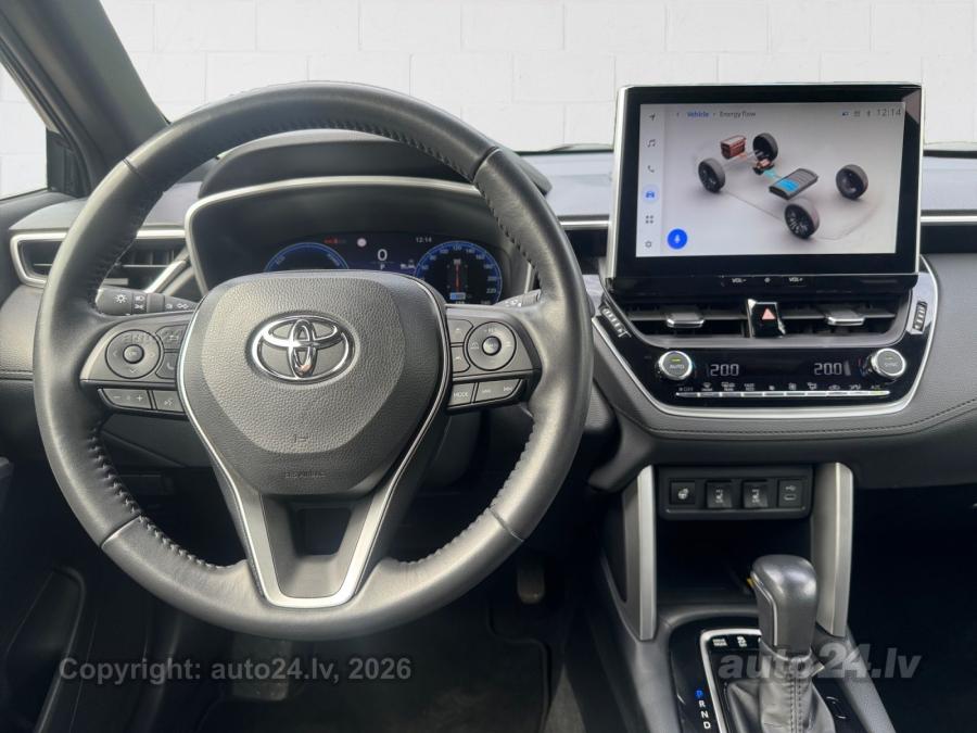 Черный Тойота Corolla Cross 2024 в Пайде, объемом двигателя 1.80 л и пробегом 61 тыс. км за 30990 €, фото 10 на AUTOMOTO.COM.LV