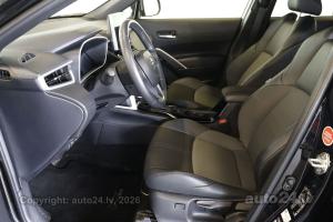 Black Toyota Corolla Cross 2024 in Tallinn, with an engine capacity of 1.99 L and mileage of 45 thousand km for 34900 €, photo 12 on AUTOMOTO.COM.LV