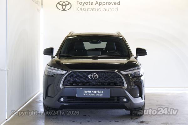 Черный Тойота Corolla Cross 2024 в Таллин, объемом двигателя 1.99 л и пробегом 56 тыс. км за 33700 €, фото 5 на AUTOMOTO.COM.LV