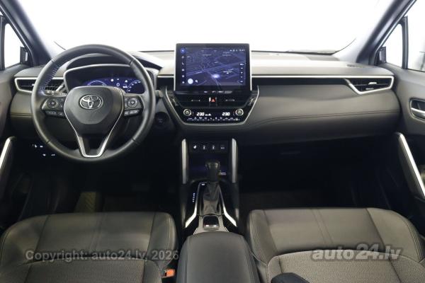 Черный Тойота Corolla Cross 2024 в Таллин, объемом двигателя 1.99 л и пробегом 56 тыс. км за 33700 €, фото 8 на AUTOMOTO.COM.LV