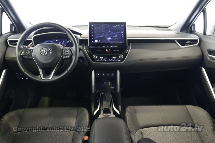 Melns Toyota Corolla Cross 2024 Tallina, ar dzinēja tilpumu 1.99 L un nobraukumu 56 tūkst. km par 33700 €, foto 9 vietnē AUTOMOTO.COM.LV