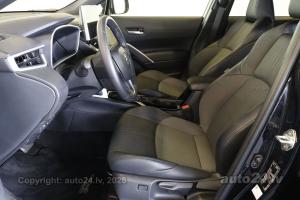 Melns Toyota Corolla Cross 2024 Tallina, ar dzinēja tilpumu 1.99 L un nobraukumu 56 tūkst. km par 33700 €, foto 12 vietnē AUTOMOTO.COM.LV