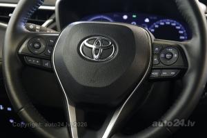 Melns Toyota Corolla Cross 2024 Tallina, ar dzinēja tilpumu 1.99 L un nobraukumu 56 tūkst. km par 33700 €, foto 13 vietnē AUTOMOTO.COM.LV
