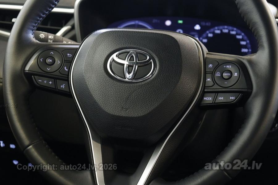 Melns Toyota Corolla Cross 2024 Tallina, ar dzinēja tilpumu 1.99 L un nobraukumu 56 tūkst. km par 33700 €, foto 13 vietnē AUTOMOTO.COM.LV