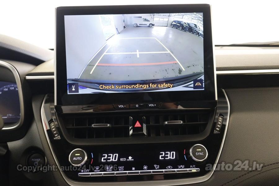 Melns Toyota Corolla Cross 2024 Tallina, ar dzinēja tilpumu 1.99 L un nobraukumu 56 tūkst. km par 33700 €, foto 15 vietnē AUTOMOTO.COM.LV