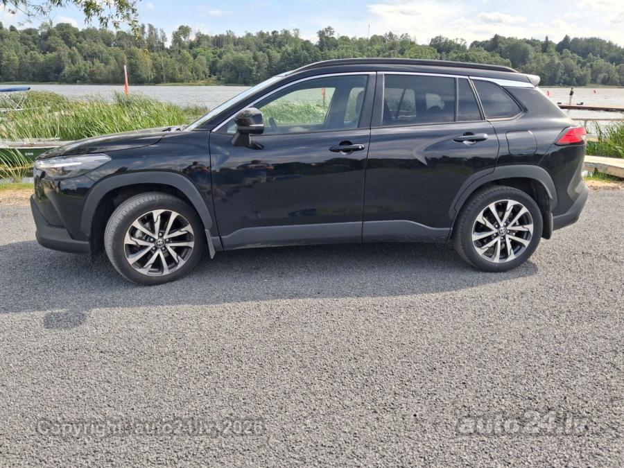 Черный Тойота Corolla Cross 2025 в Таллин, объемом двигателя 2.00 л и пробегом 31 тыс. км за 32900 €, фото 13 на AUTOMOTO.COM.LV