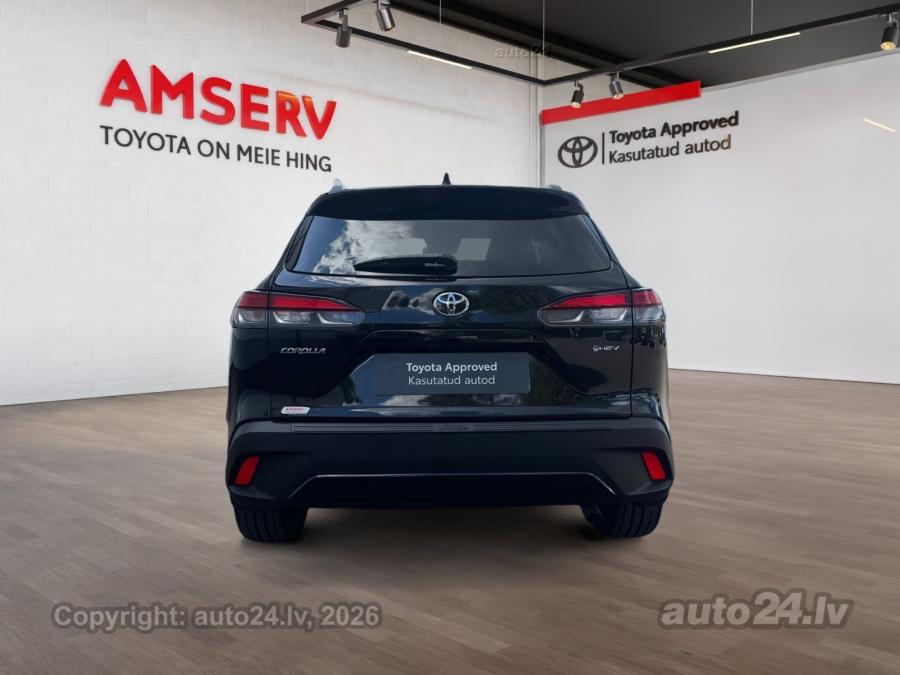 Черный Тойота Corolla Cross 2025 в Пайде, объемом двигателя 2.00 л и пробегом 31 тыс. км за 32790 €, фото 5 на AUTOMOTO.COM.LV