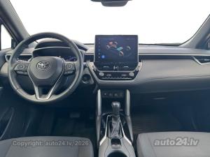 Черный Тойота Corolla Cross 2025 в Пайде, объемом двигателя 2.00 л и пробегом 31 тыс. км за 32790 €, фото 9 на AUTOMOTO.COM.LV
