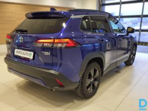 Синий Тойота Corolla Cross 2022 в Рига, объемом двигателя 2.00 л и пробегом 26 тыс. км за 29490 €, фото 5 на AUTOMOTO.COM.LV