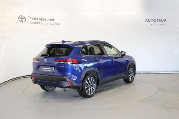 Zils Toyota Corolla Cross 2023 Kauņa, ar dzinēja tilpumu 1.99 L un nobraukumu 100 tūkst. km par 28900 €, foto 2 vietnē AUTOMOTO.COM.LV