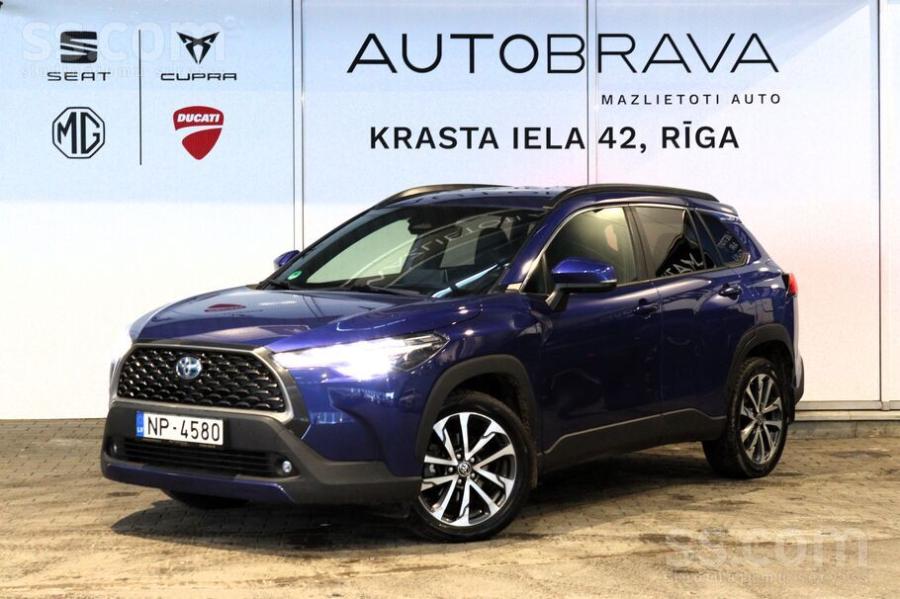 Zils Toyota Corolla Cross 2023 Rīga, ar dzinēja tilpumu 2.00 L un nobraukumu 165 tūkst. km par 24000 €, foto 1 vietnē AUTOMOTO.COM.LV