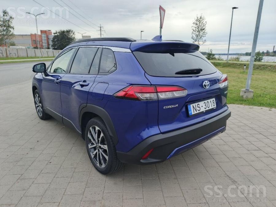 Zils Toyota Corolla Cross 2023 Rīga, ar dzinēja tilpumu 2.00 L un nobraukumu 63 tūkst. km par 29850 €, foto 5 vietnē AUTOMOTO.COM.LV