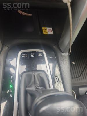 Zils Toyota Corolla Cross 2023 Rīga, ar dzinēja tilpumu 2.00 L un nobraukumu 63 tūkst. km par 29850 €, foto 8 vietnē AUTOMOTO.COM.LV