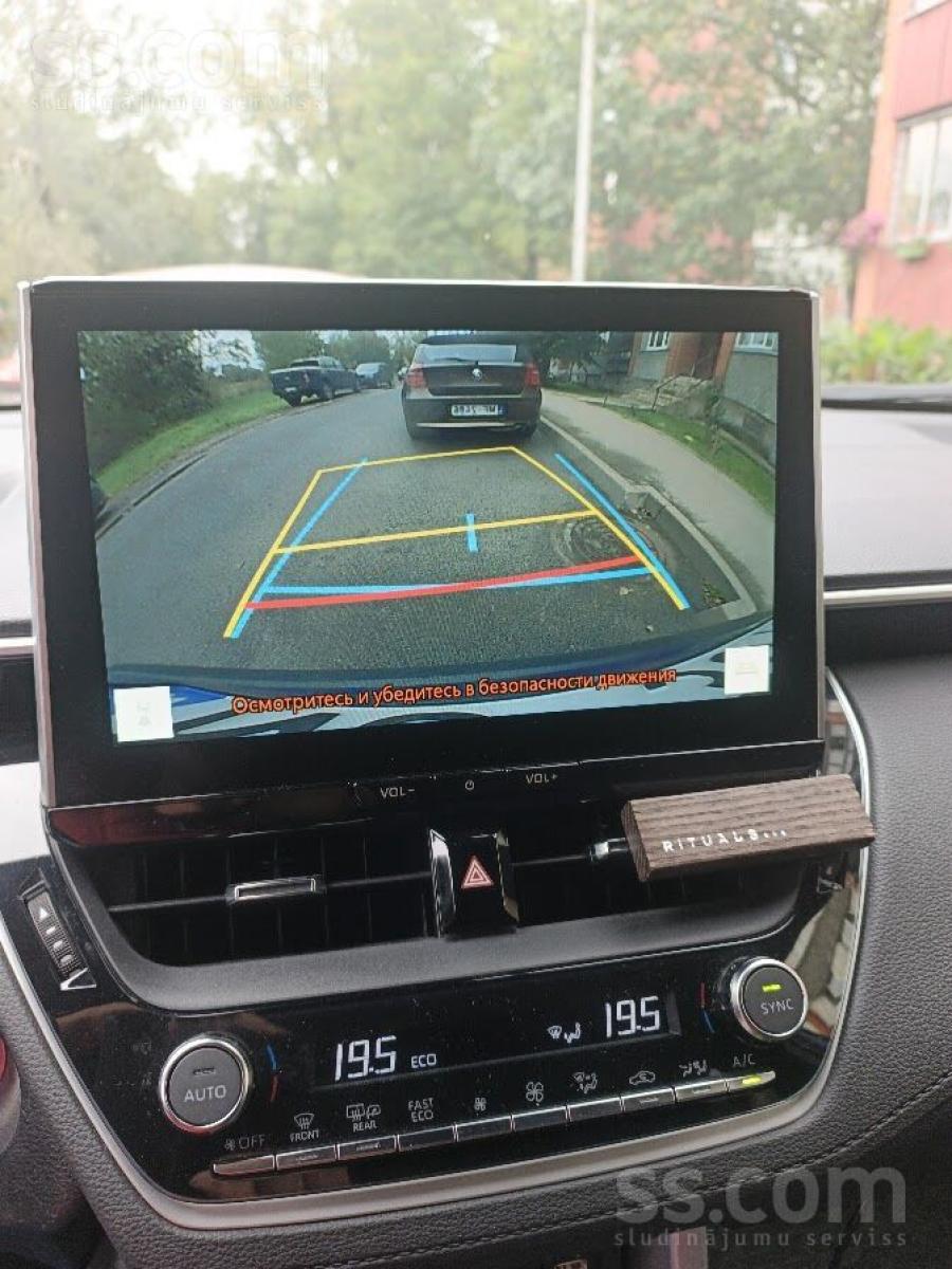 Zils Toyota Corolla Cross 2023 Rīga, ar dzinēja tilpumu 2.00 L un nobraukumu 63 tūkst. km par 29850 €, foto 10 vietnē AUTOMOTO.COM.LV