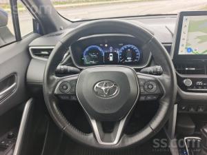 Zils Toyota Corolla Cross 2023 Rīga, ar dzinēja tilpumu 2.00 L un nobraukumu 63 tūkst. km par 29850 €, foto 12 vietnē AUTOMOTO.COM.LV