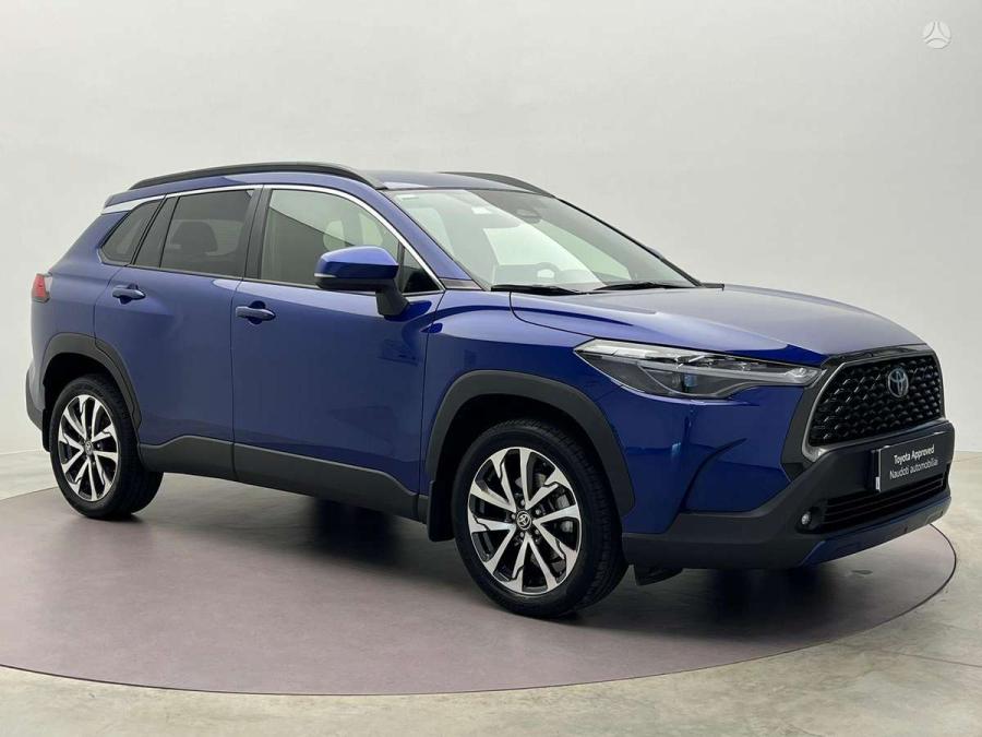 Синий Тойота Corolla Cross 2024 в Паневежис, объемом двигателя 1.80 л и пробегом 34 тыс. км за 29990 €, фото 4 на AUTOMOTO.COM.LV