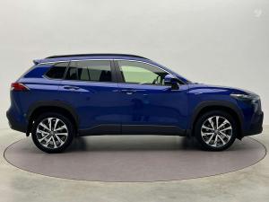 Синий Тойота Corolla Cross 2024 в Паневежис, объемом двигателя 1.80 л и пробегом 34 тыс. км за 29990 €, фото 5 на AUTOMOTO.COM.LV
