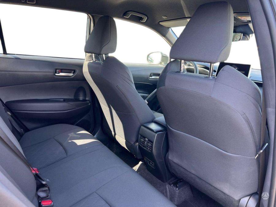 Zils Toyota Corolla Cross 2025 Klaipėda, ar dzinēja tilpumu 1.80 L un nobraukumu 5 tūkst. km par 33500 €, foto 8 vietnē AUTOMOTO.COM.LV