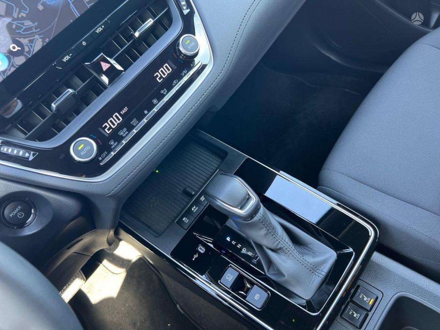 Zils Toyota Corolla Cross 2025 Klaipėda, ar dzinēja tilpumu 1.80 L un nobraukumu 5 tūkst. km par 33500 €, foto 21 vietnē AUTOMOTO.COM.LV