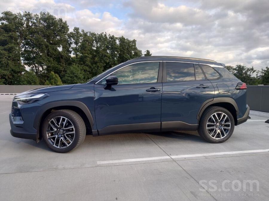 Синий Тойота Corolla Cross 2025 в Рига, объемом двигателя 2.00 л и пробегом 6 тыс. км за 41000 €, фото 7 на AUTOMOTO.COM.LV