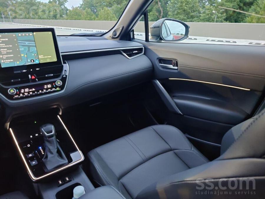 Синий Тойота Corolla Cross 2025 в Рига, объемом двигателя 2.00 л и пробегом 6 тыс. км за 41000 €, фото 13 на AUTOMOTO.COM.LV