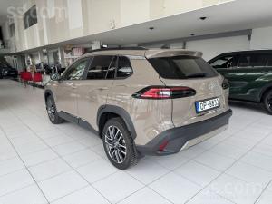 Коричневый Тойота Corolla Cross 2025 в Рига, объемом двигателя 1.80 л и пробегом 15 тыс. км за 32700 €, фото 4 на AUTOMOTO.COM.LV