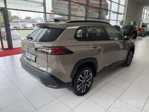 Коричневый Тойота Corolla Cross 2025 в Рига, объемом двигателя 1.80 л и пробегом 15 тыс. км за 32700 €, фото 5 на AUTOMOTO.COM.LV