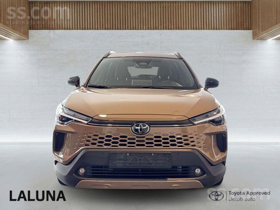 Коричневый Тойота Corolla Cross 2025 в Екабпилс, объемом двигателя 1.80 л и пробегом 15 тыс. км за 32700 €, фото 4 на AUTOMOTO.COM.LV