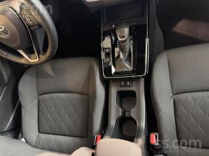 Коричневый Тойота Corolla Cross 2025 в Екабпилс, объемом двигателя 1.80 л и пробегом 15 тыс. км за 32700 €, фото 12 на AUTOMOTO.COM.LV