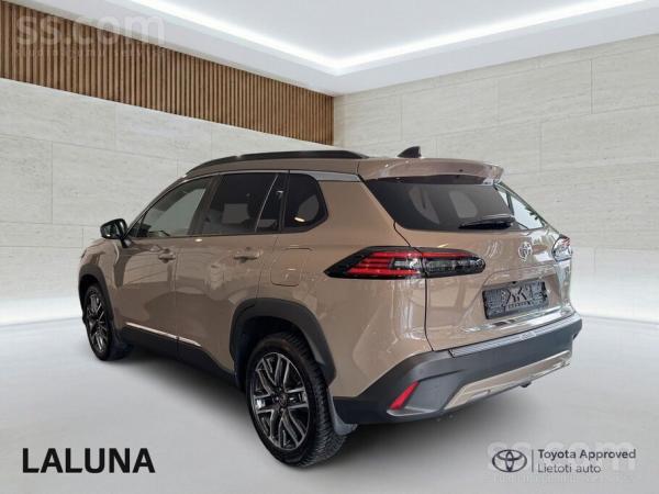 Коричневый Тойота Corolla Cross 2025 в Екабпилс, объемом двигателя 1.80 л и пробегом 15 тыс. км за 32700 €, фото 2 на AUTOMOTO.COM.LV