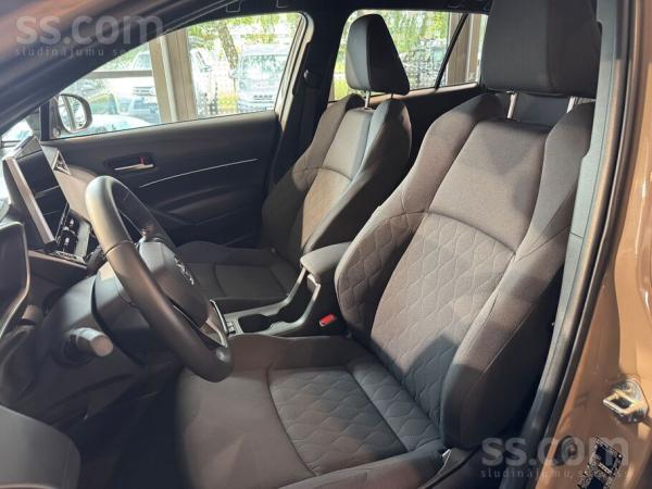 Коричневый Тойота Corolla Cross 2025 в Екабпилс, объемом двигателя 1.80 л и пробегом 15 тыс. км за 32700 €, фото 7 на AUTOMOTO.COM.LV