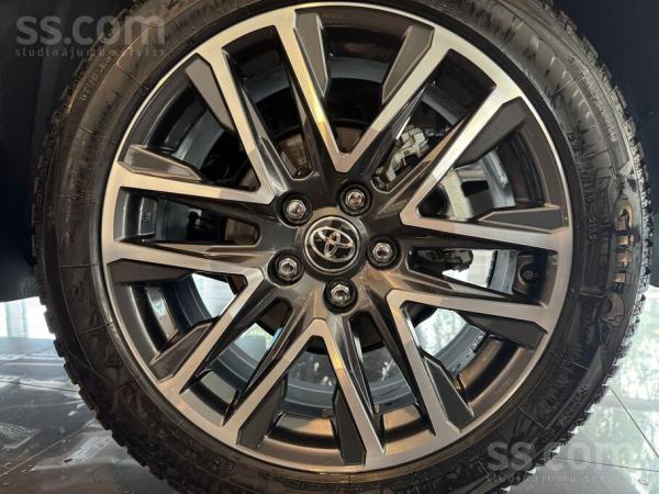 Коричневый Тойота Corolla Cross 2025 в Екабпилс, объемом двигателя 1.80 л и пробегом 15 тыс. км за 32700 €, фото 9 на AUTOMOTO.COM.LV