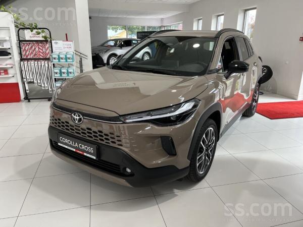 Коричневый Тойота Corolla Cross 2026 в Екабпилс, объемом двигателя 1.80 л и пробегом 10 тыс. км за 34200 €, фото 1 на AUTOMOTO.COM.LV