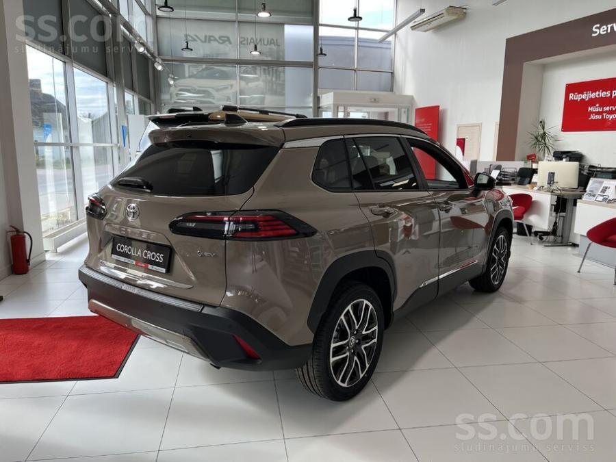 Коричневый Тойота Corolla Cross 2026 в Екабпилс, объемом двигателя 1.80 л и пробегом 10 тыс. км за 34200 €, фото 7 на AUTOMOTO.COM.LV