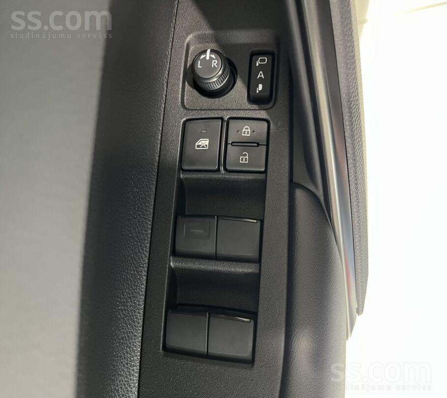 Коричневый Тойота Corolla Cross 2026 в Екабпилс, объемом двигателя 1.80 л и пробегом 10 тыс. км за 34200 €, фото 11 на AUTOMOTO.COM.LV