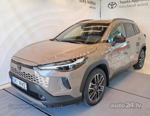 Коричневый Тойота Corolla Cross 2025 в Нарва, объемом двигателя 1.99 л и пробегом 16 тыс. км за 38490 €, фото  на AUTOMOTO.COM.LV
