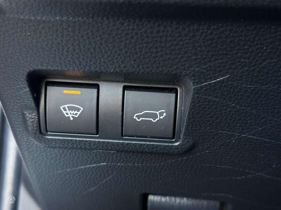 Toyota Corolla Cross 2023 Kauņa, ar dzinēja tilpumu 2.00 L un nobraukumu 90 tūkst. km par 27771 €, foto 25 vietnē AUTOMOTO.COM.LV