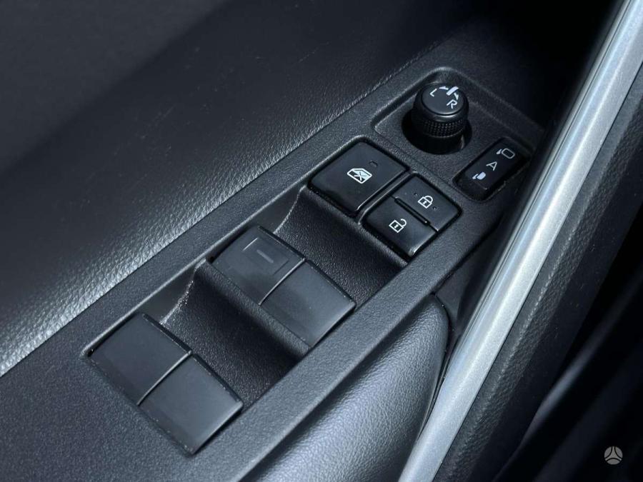 Toyota Corolla Cross 2023 Kauņa, ar dzinēja tilpumu 2.00 L un nobraukumu 90 tūkst. km par 27771 €, foto 26 vietnē AUTOMOTO.COM.LV