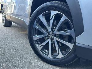 Toyota Corolla Cross 2023 Kauņa, ar dzinēja tilpumu 2.00 L un nobraukumu 90 tūkst. km par 27771 €, foto 36 vietnē AUTOMOTO.COM.LV