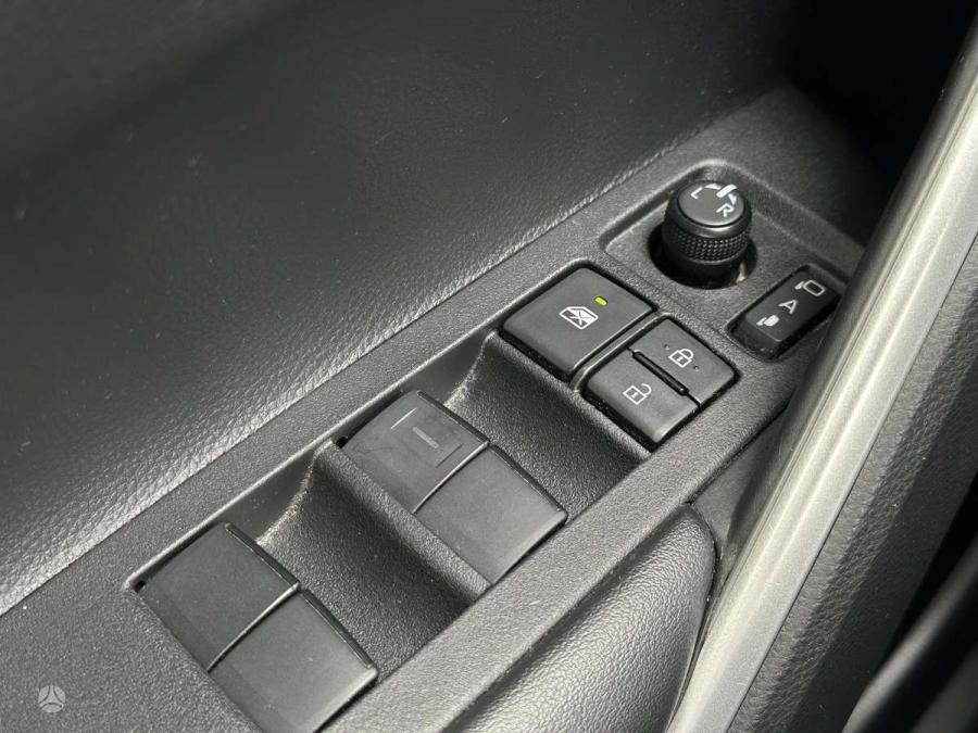 Toyota Corolla Cross 2023 Kauņa, ar dzinēja tilpumu 2.00 L un nobraukumu 115 tūkst. km par 24971 €, foto 21 vietnē AUTOMOTO.COM.LV