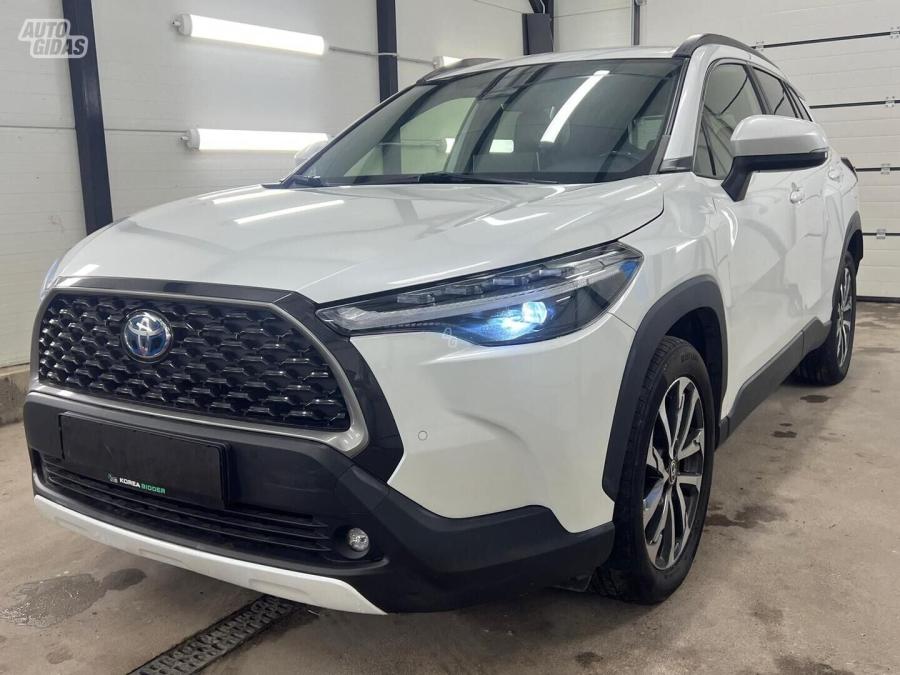 Тойота Corolla Cross 2023 в Аукштейи Русокай, объемом двигателя 2.00 л и пробегом 56 тыс. км за 22748 €, фото 4 на AUTOMOTO.COM.LV