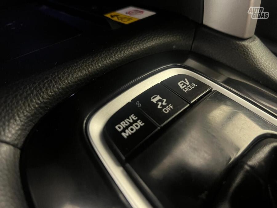 Тойота Corolla Cross 2023 в Аукштейи Русокай, объемом двигателя 2.00 л и пробегом 56 тыс. км за 22748 €, фото 15 на AUTOMOTO.COM.LV