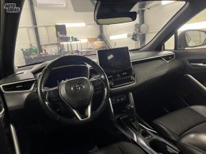 Тойота Corolla Cross 2023 в Аукштейи Русокай, объемом двигателя 2.00 л и пробегом 56 тыс. км за 22748 €, фото 22 на AUTOMOTO.COM.LV