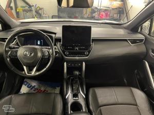 Тойота Corolla Cross 2023 в Аукштейи Русокай, объемом двигателя 2.00 л и пробегом 56 тыс. км за 22748 €, фото 23 на AUTOMOTO.COM.LV