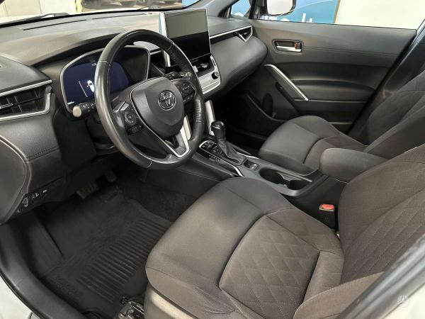 Toyota Corolla Cross 2024 in Vilnius, with an engine capacity of 1.80 L and mileage of 96 thousand km for 27500 €, photo 9 on AUTOMOTO.COM.LV