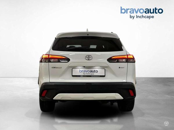 Toyota Corolla Cross 2024 Viļņa, ar dzinēja tilpumu 1.80 L un nobraukumu 93 tūkst. km par 27500 €, foto 5 vietnē AUTOMOTO.COM.LV