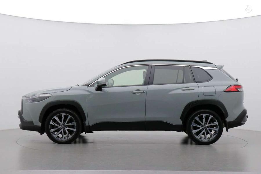 Zaļš Toyota Corolla Cross 2022 Viļņa, ar dzinēja tilpumu 1.99 L un nobraukumu 91 tūkst. km par 32900 €, foto 5 vietnē AUTOMOTO.COM.LV