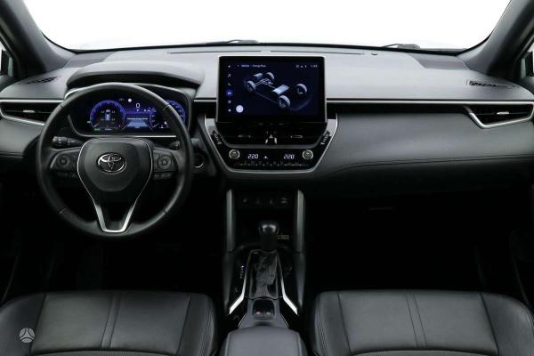 Зеленый Тойота Corolla Cross 2022 в Вильнюс, объемом двигателя 1.99 л и пробегом 91 тыс. км за 32900 €, фото 8 на AUTOMOTO.COM.LV