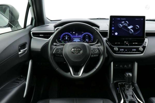 Зеленый Тойота Corolla Cross 2022 в Вильнюс, объемом двигателя 1.99 л и пробегом 91 тыс. км за 32900 €, фото 9 на AUTOMOTO.COM.LV