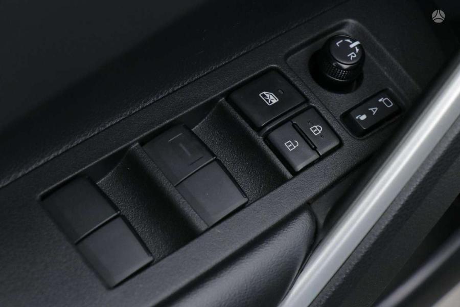 Zaļš Toyota Corolla Cross 2022 Viļņa, ar dzinēja tilpumu 1.99 L un nobraukumu 91 tūkst. km par 32900 €, foto 26 vietnē AUTOMOTO.COM.LV